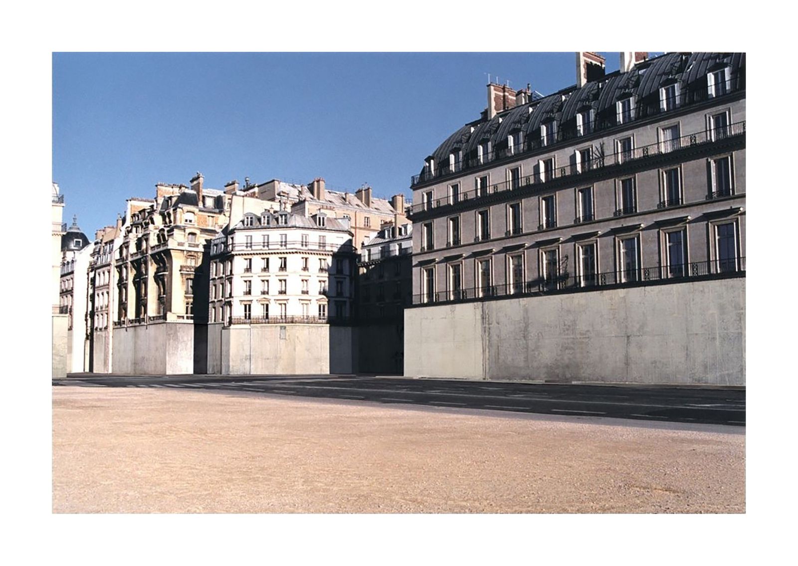 NICOLAS MOULIN